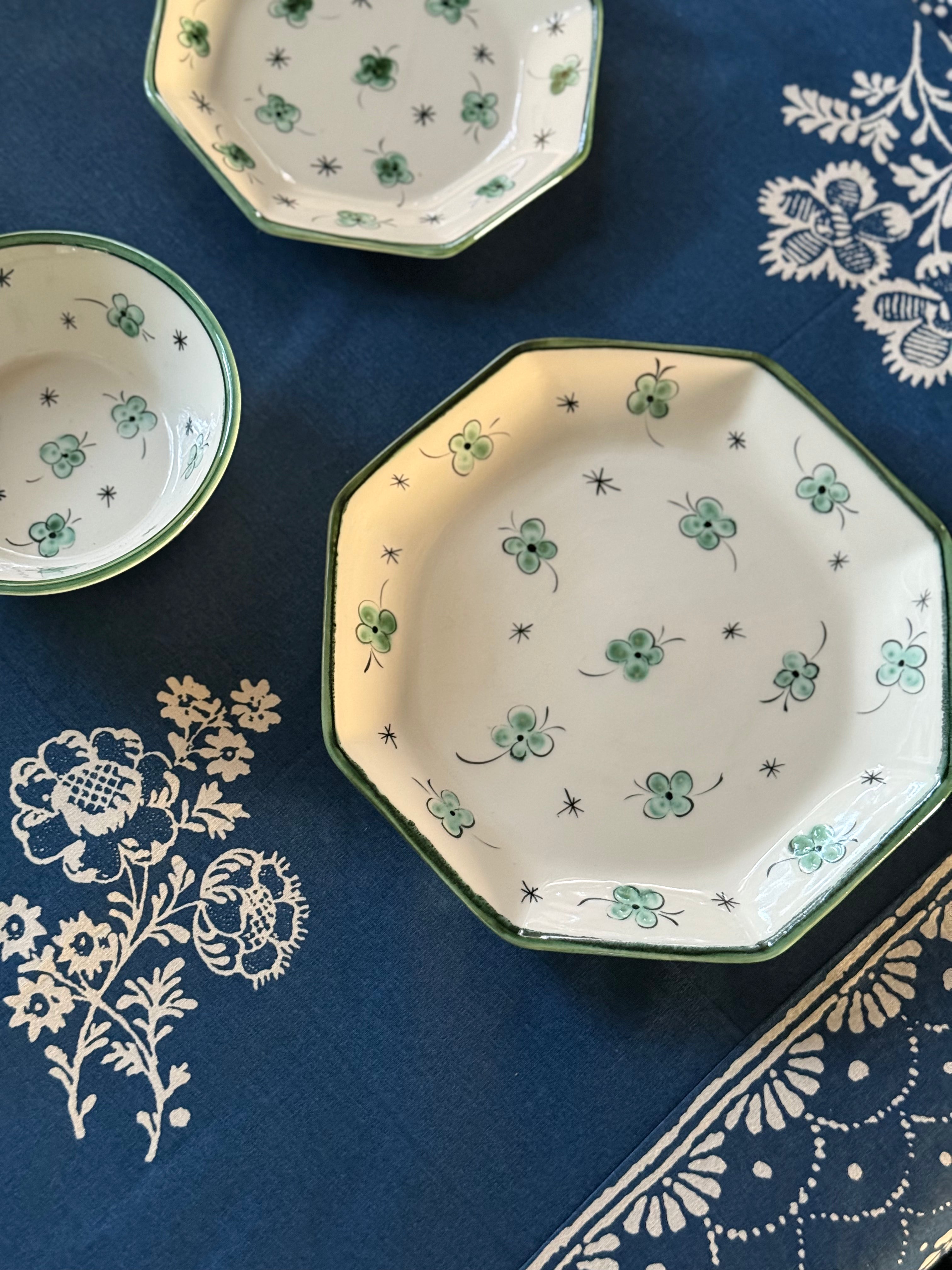 Heartleigh Dinner Plate – Carolina Irving and Daughters